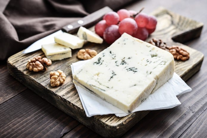 Prehľad: Druhy syrov a ich vplyv na zdravie | Bezhladovania.sk